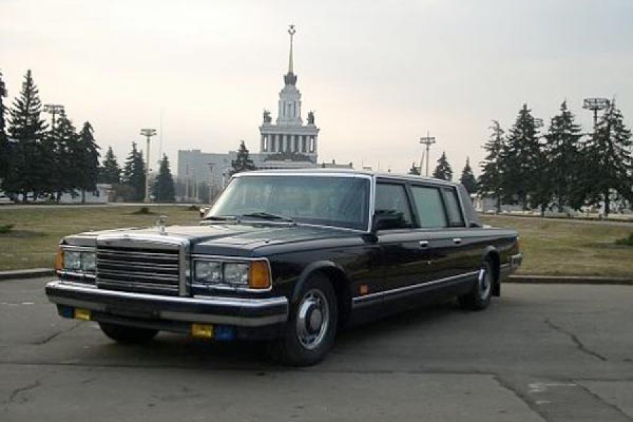 Πωλείται η Προεδρική Zil Limo των Γκορμπατσόφ και Γιέλτσιν - AutoGreekNews