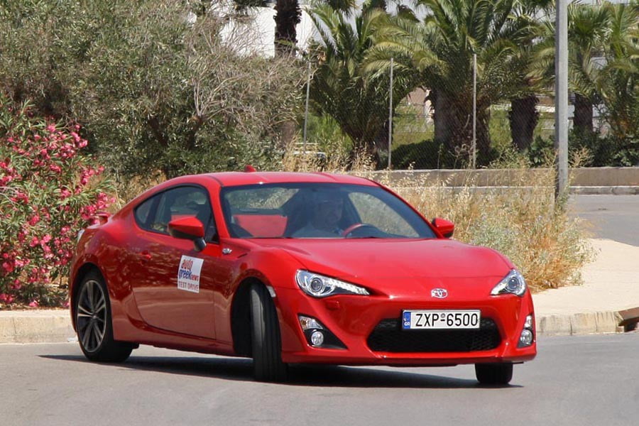 Δοκιμή Toyota GT86 2.0 Boxer D-4S 200 HP - AutoGreekNews