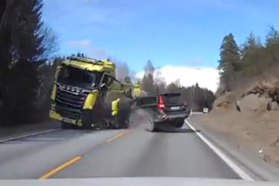 Το Volvo του, του έσωσε τη ζωή (+video) - AutoGreekNews