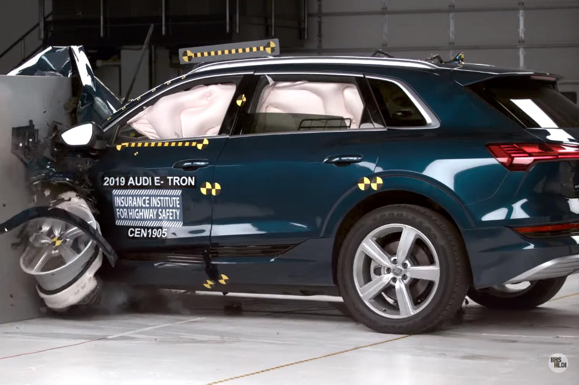 Βράχος το Audi e-tron στο σκληρότερο crash test - AutoGreekNews