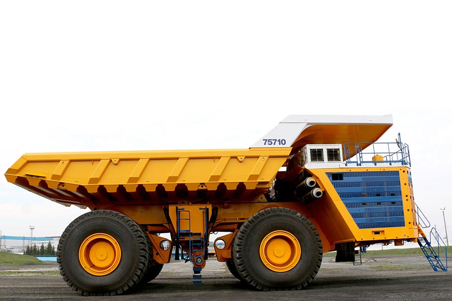 Belaz 75710: To «τέρας» των 130.000 κυβικών! (+video) - AutoGreekNews