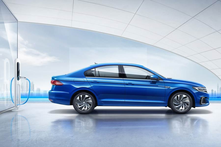 «Ηλεκτροσόκ» προκαλεί το πάμφθηνο VW e-Bora - AutoGreekNews