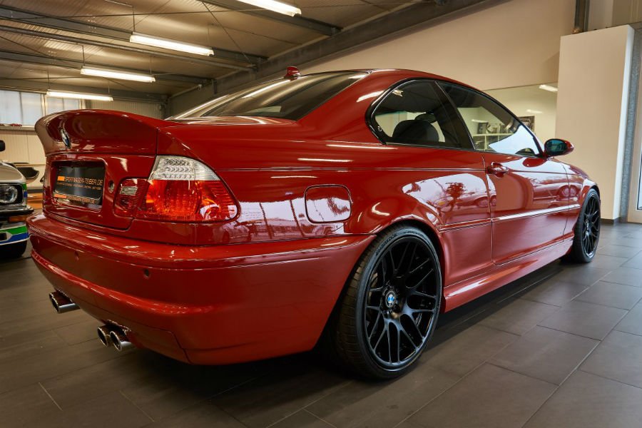 Μία και μοναδική BMW 350i με V8 μοτέρ - AutoGreekNews