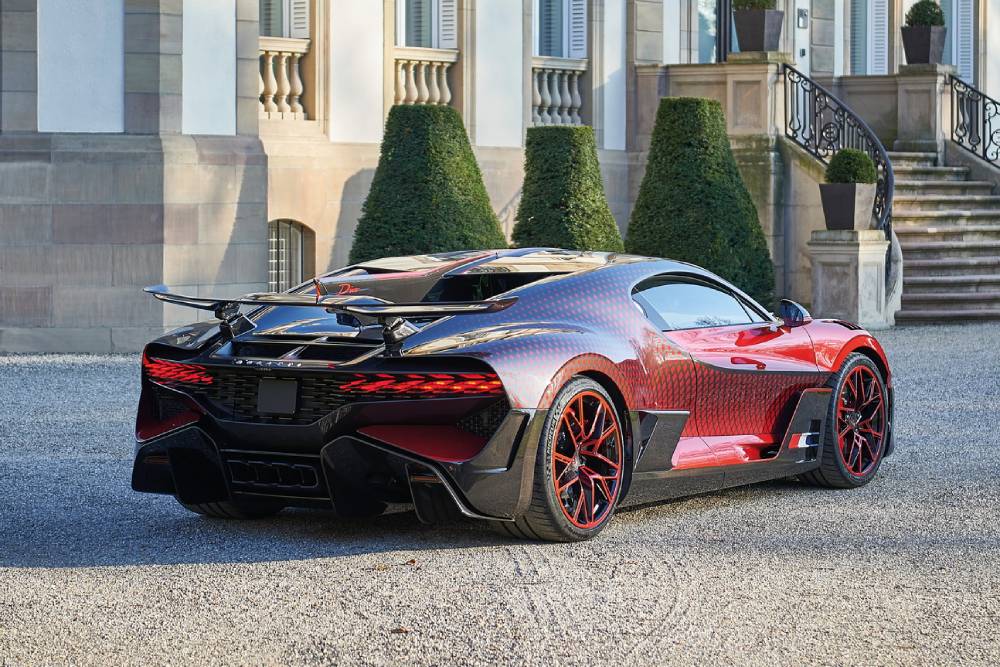 Η βαφή που έφερε τη Bugatti σε απόγνωση - AutoGreekNews