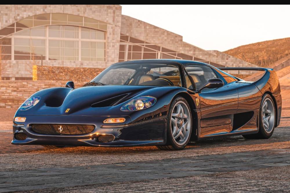 Αλλαγή χρώματος σε Ferrari F50 κόστισε 200.000 ευρώ - AutoGreekNews